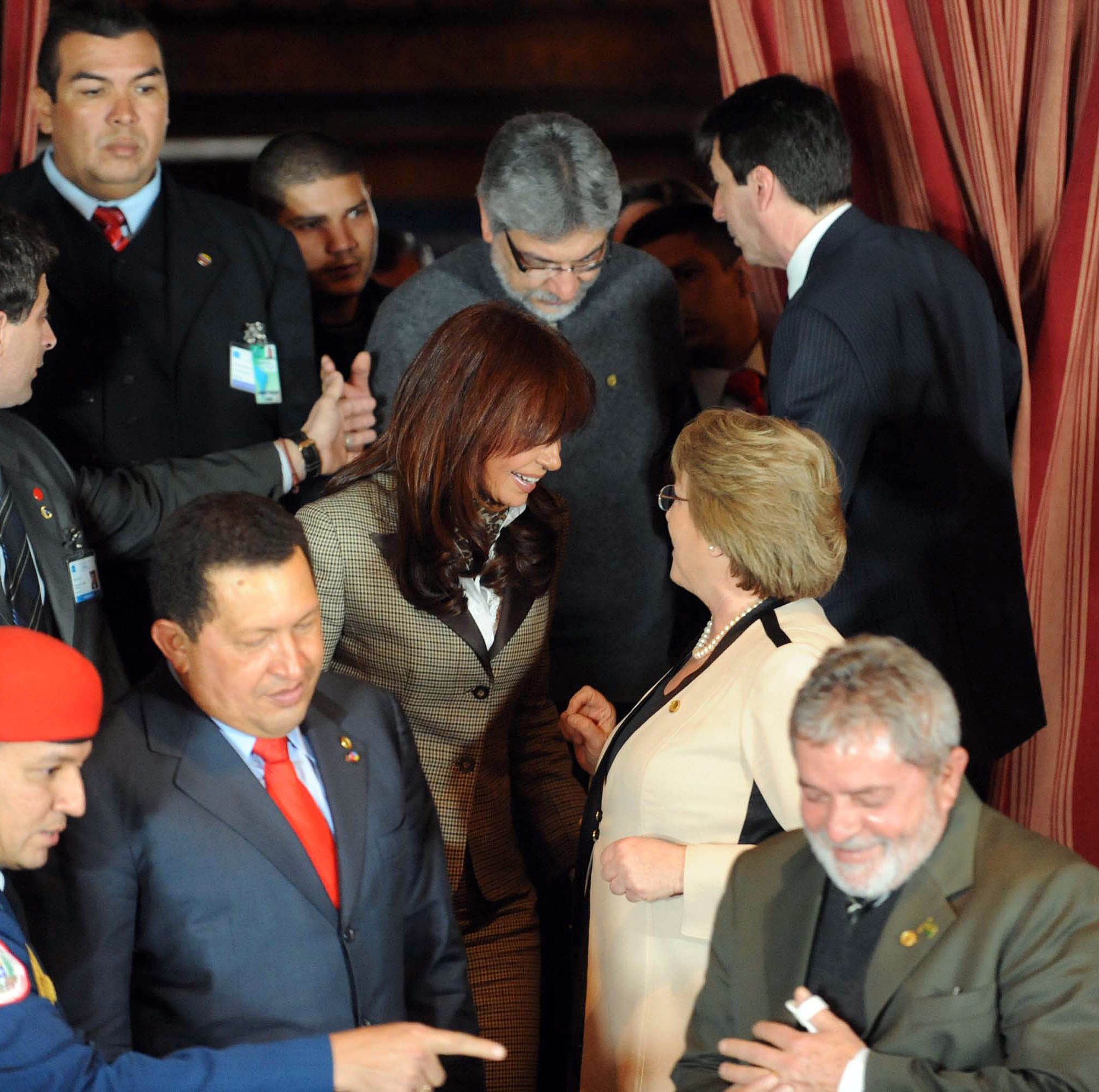 CFK en la Cumbre Extraordinaria de UNASUR 2009 | Cristina Fernandez de ...