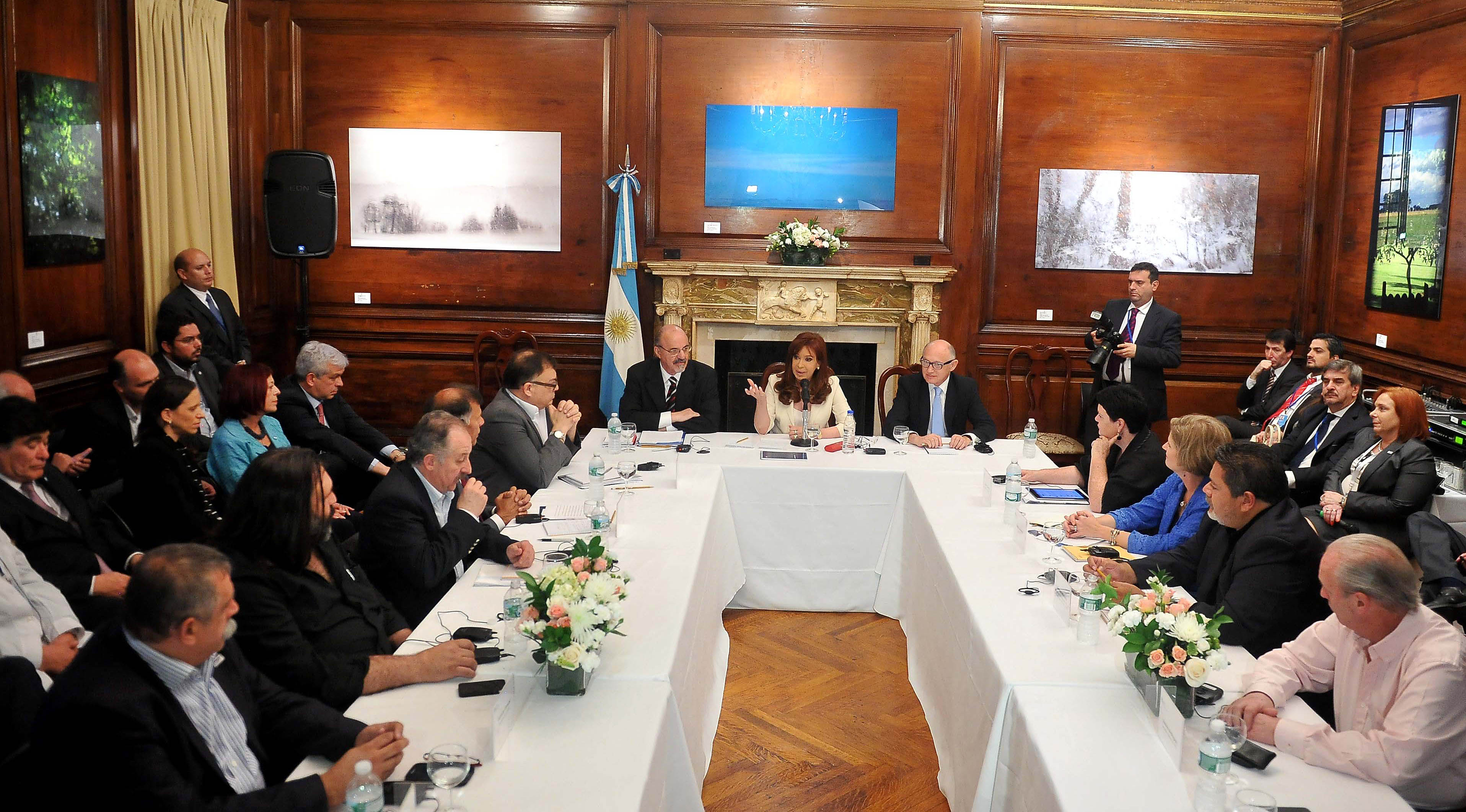 Cristina Fernandez de Kirchner Cristina con sindicalistas ...
